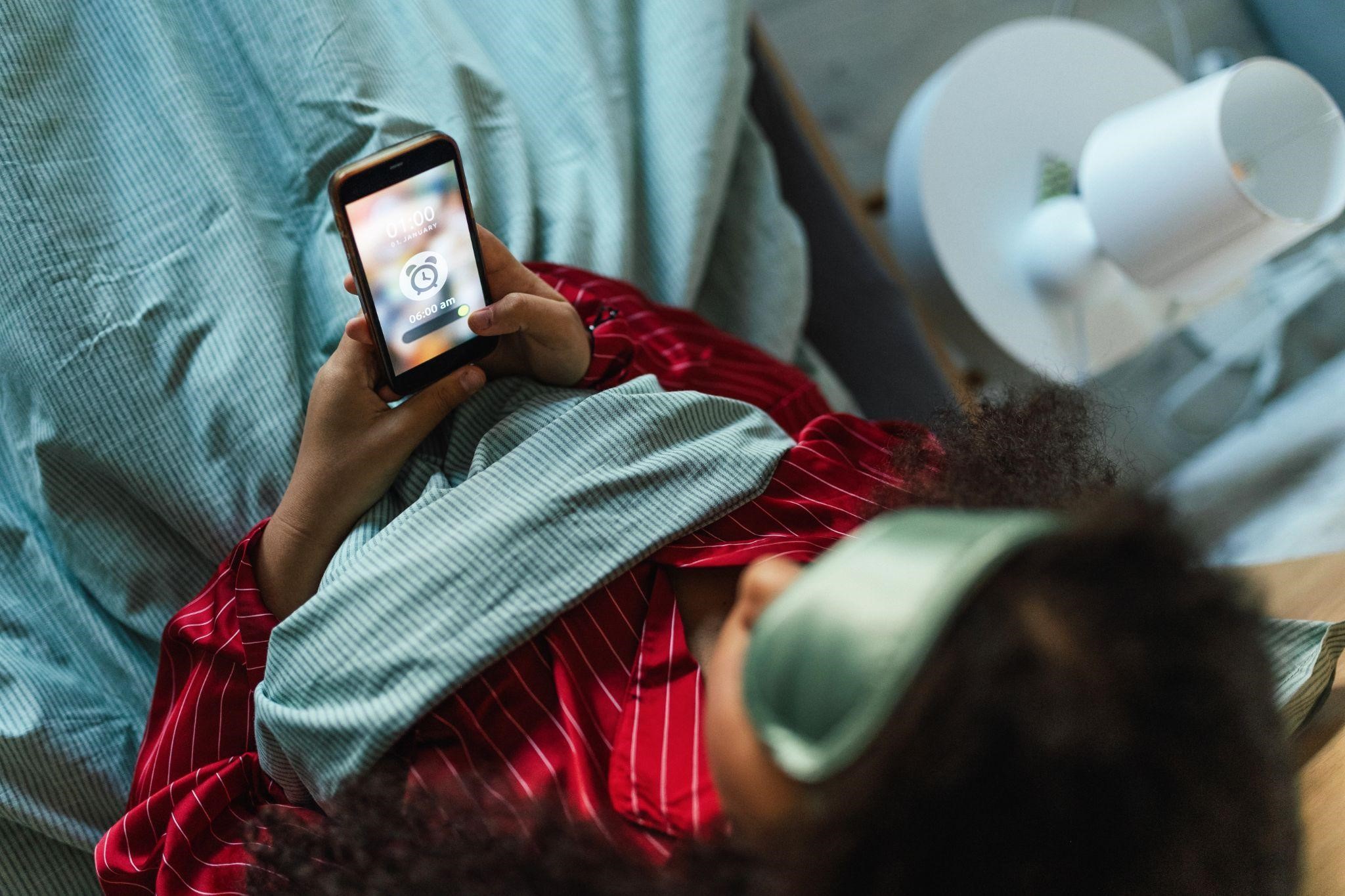 8 Tips to Fall Asleep Faster - Heal Cure